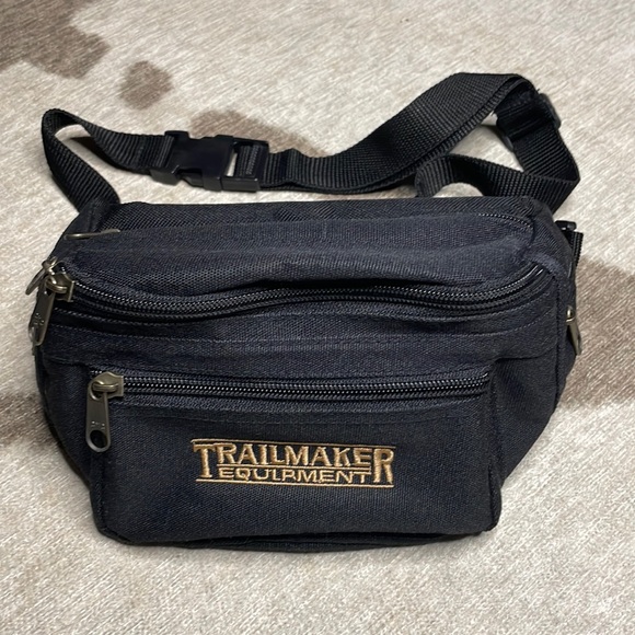 Trailmaker | Bags | Vintage 99s Trailmaker Equipment Fanny Pack Retro ...